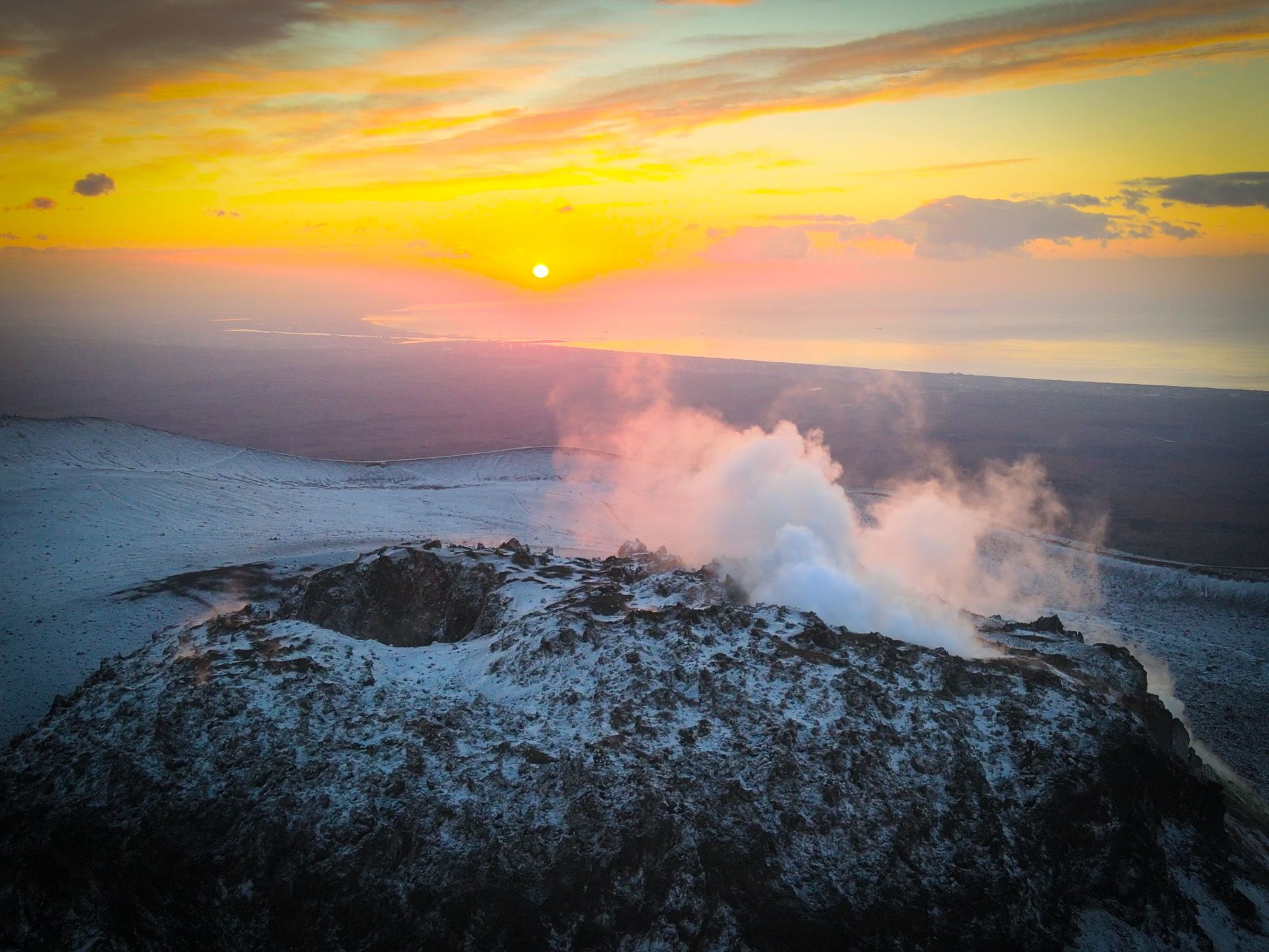 【絶景ドローン旅】初雪をかぶった溶岩ドーム〝樽前山〟｜Sitakke【したっけ】