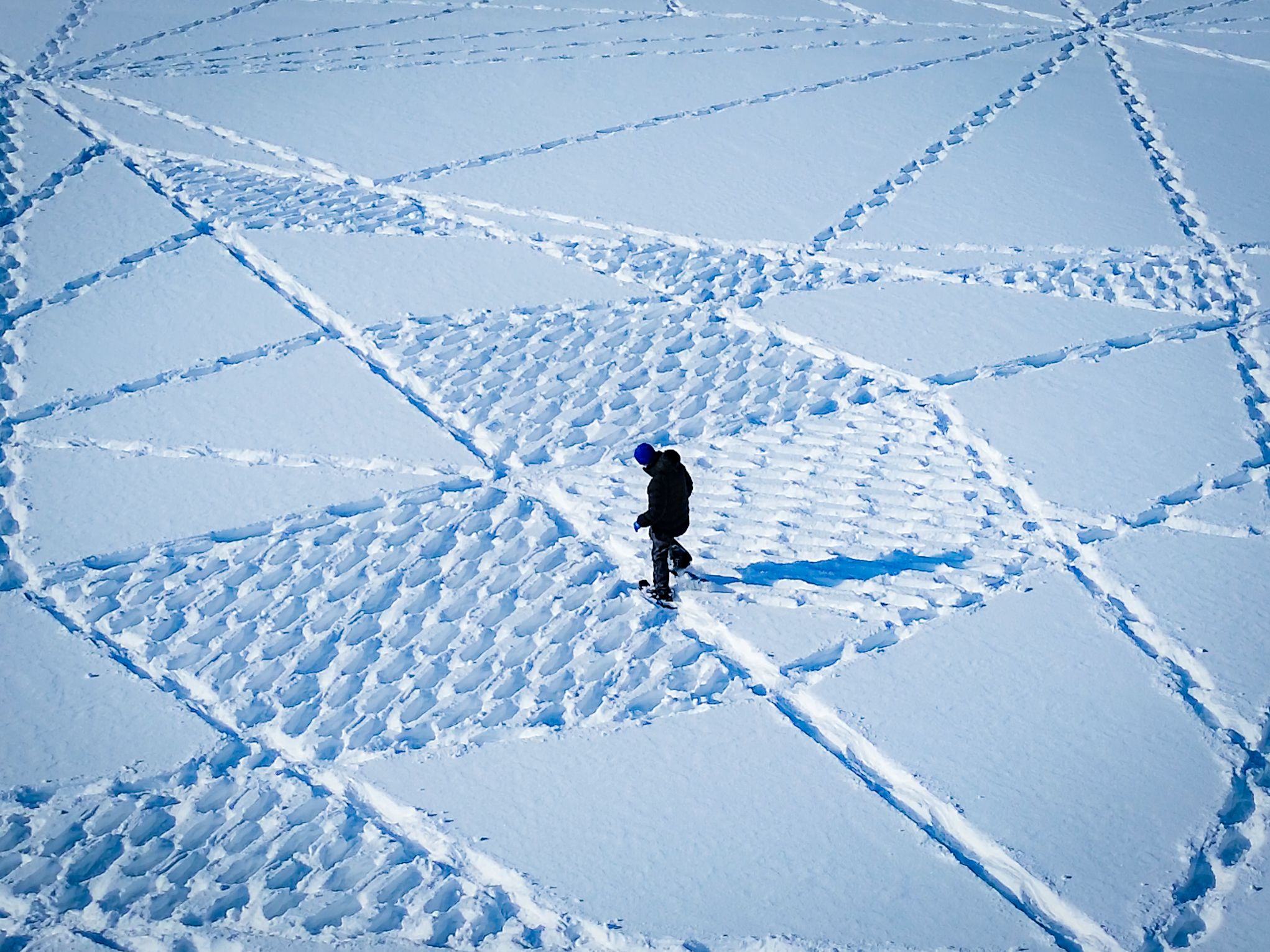 歩き始めてから4日目....雪原になんとも美しいアートが出現｜Sitakke【したっけ】