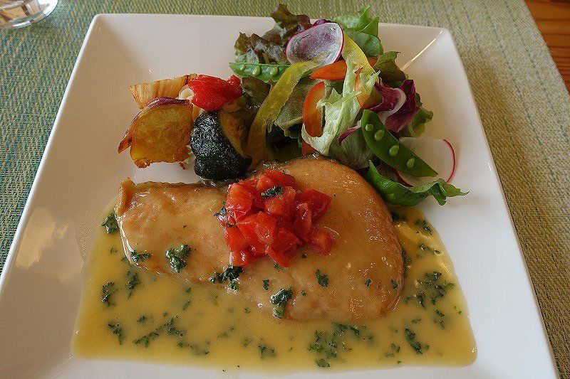 足を伸ばして味わって！「贅沢サーモンの一皿」標津町が詰まったスポットで舌鼓｜Sitakke【したっけ】