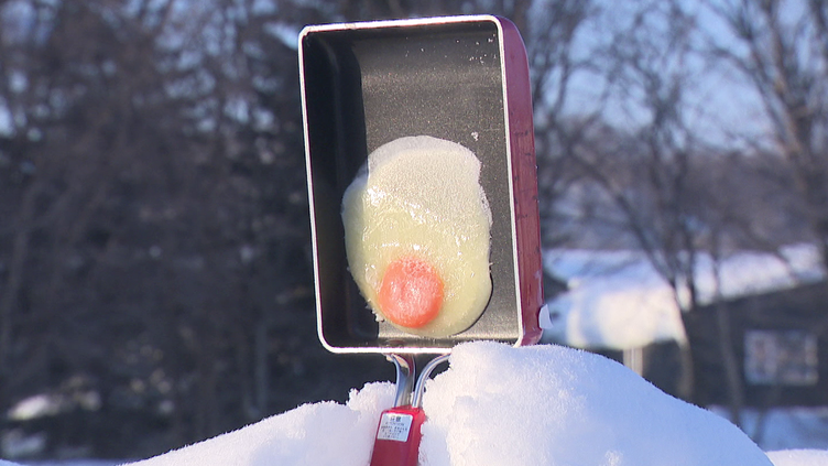 寒さで「目玉焼き」ができる？！マイナス30度の中、フライパンに生卵を落として3分｜Sitakke【したっけ】