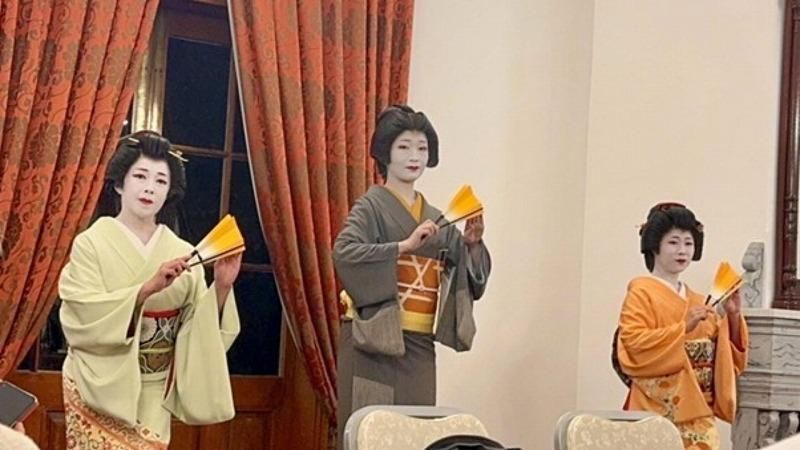 「まるでおとぎ話」な洋館で芸妓がカフェをオープン！新しい試みで思いがけないご縁も【さっぽろ芸妓日記vol.34】｜Sitakke【したっけ】